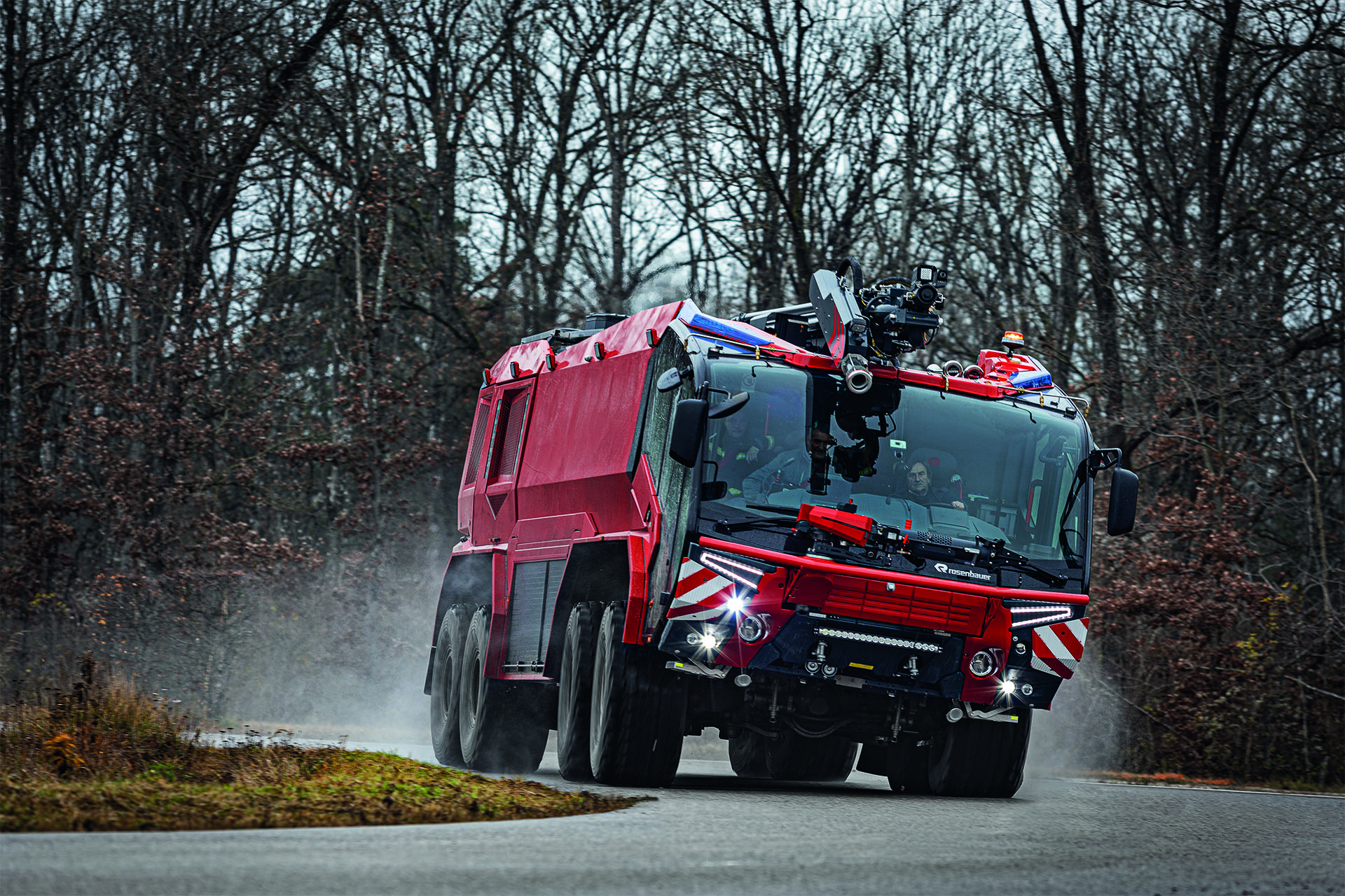 30 Years PANTHER | Safely around the turn